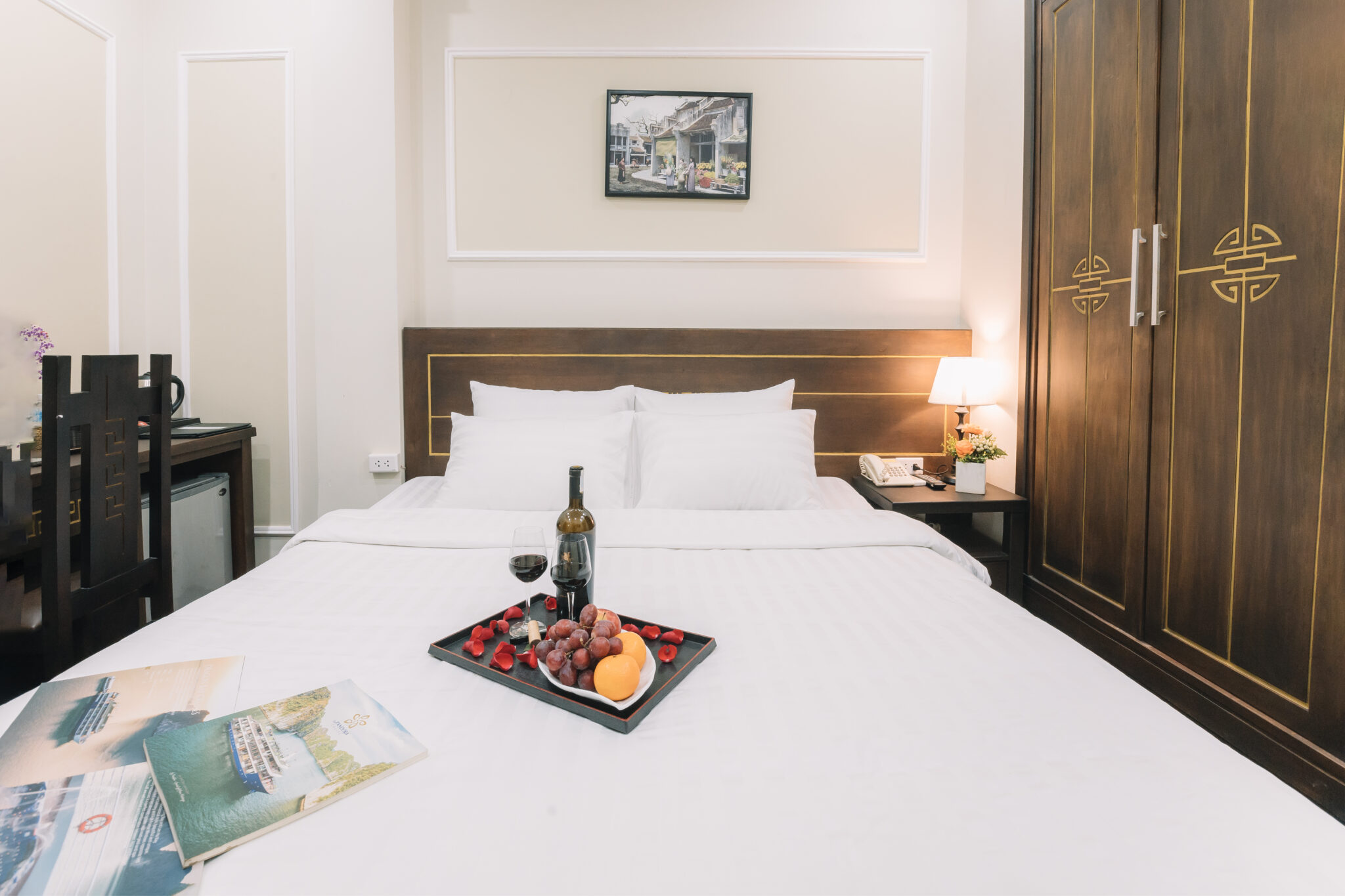 Home - LAKE VIEW GROUP HOTEL & TRAVEL